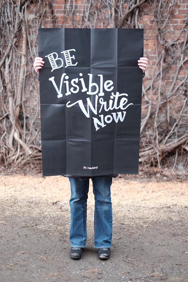 Beautiful handwriting on the flipchart: Handlettering Learning Pad