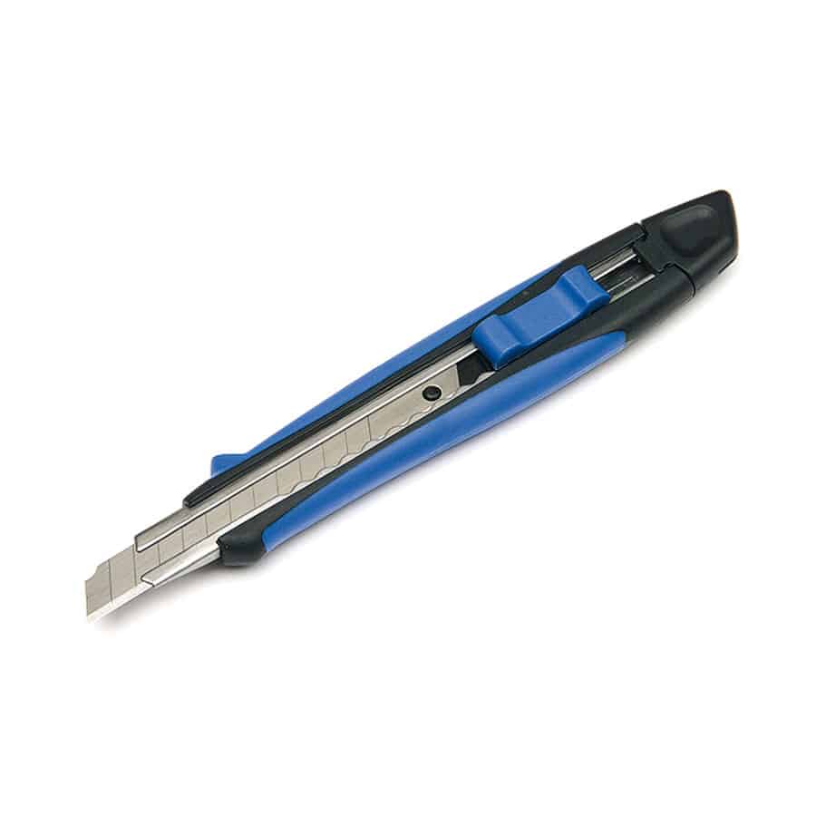 Buy professional cutter with two spare blades online | Neuland